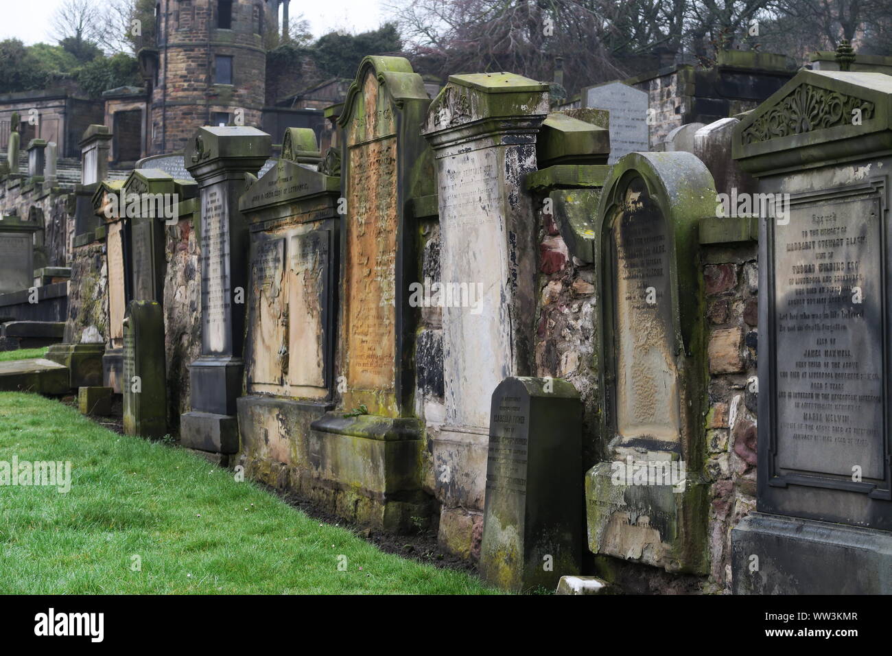 Lines of gravestones hi-res stock photography and images - Alamy