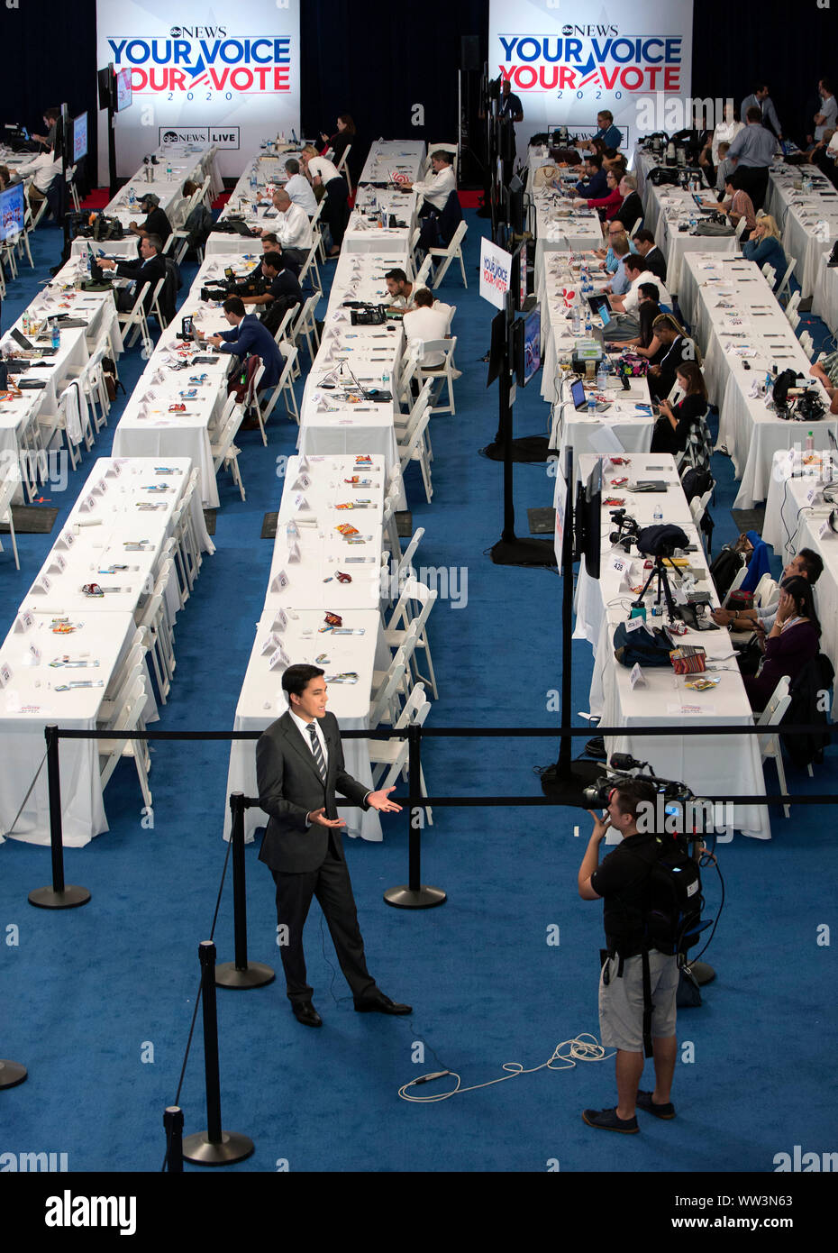 Telemundo news hi-res stock photography and images - Alamy