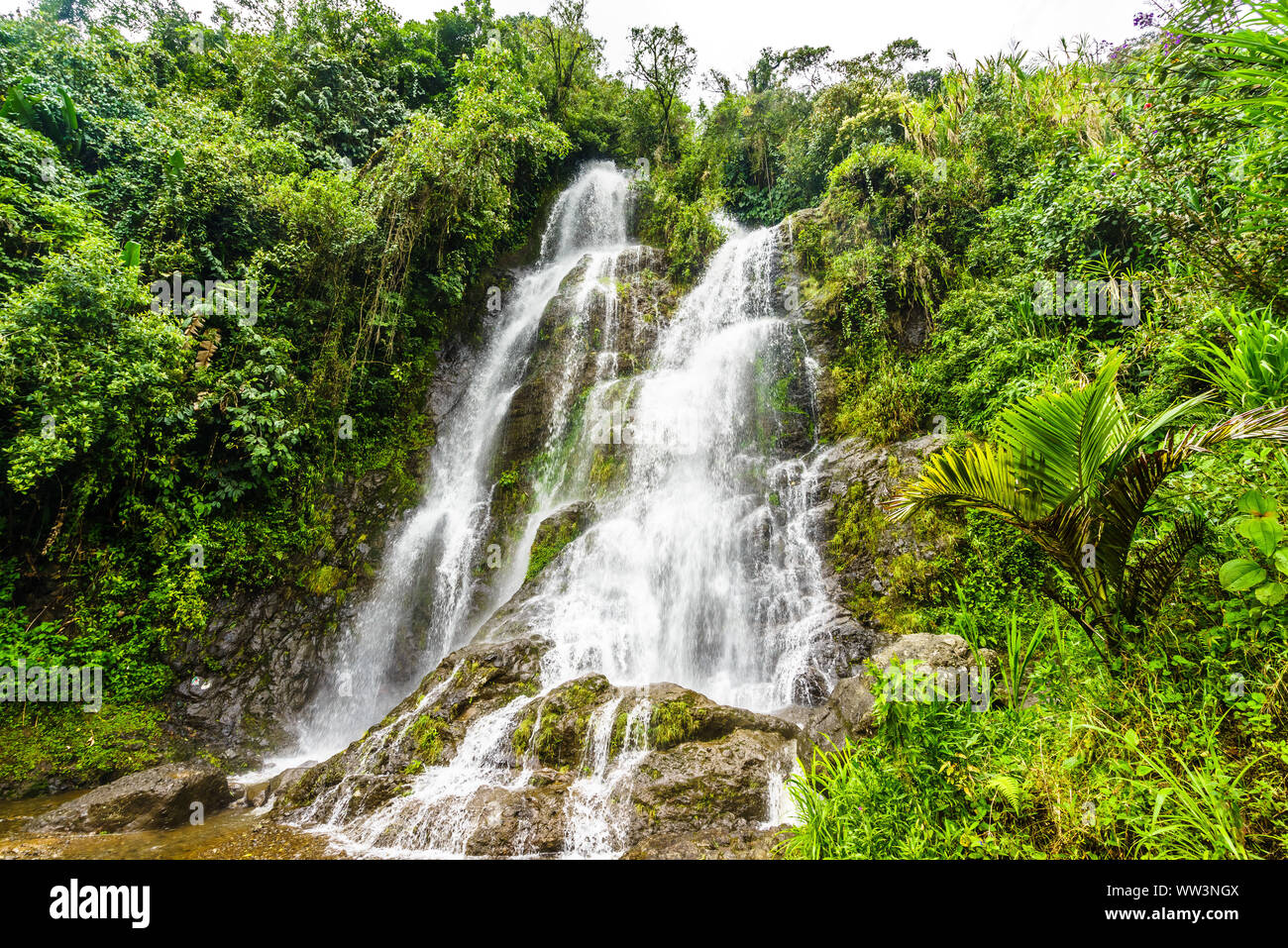 Landscape epic waterfall hi-res stock photography and images - Alamy