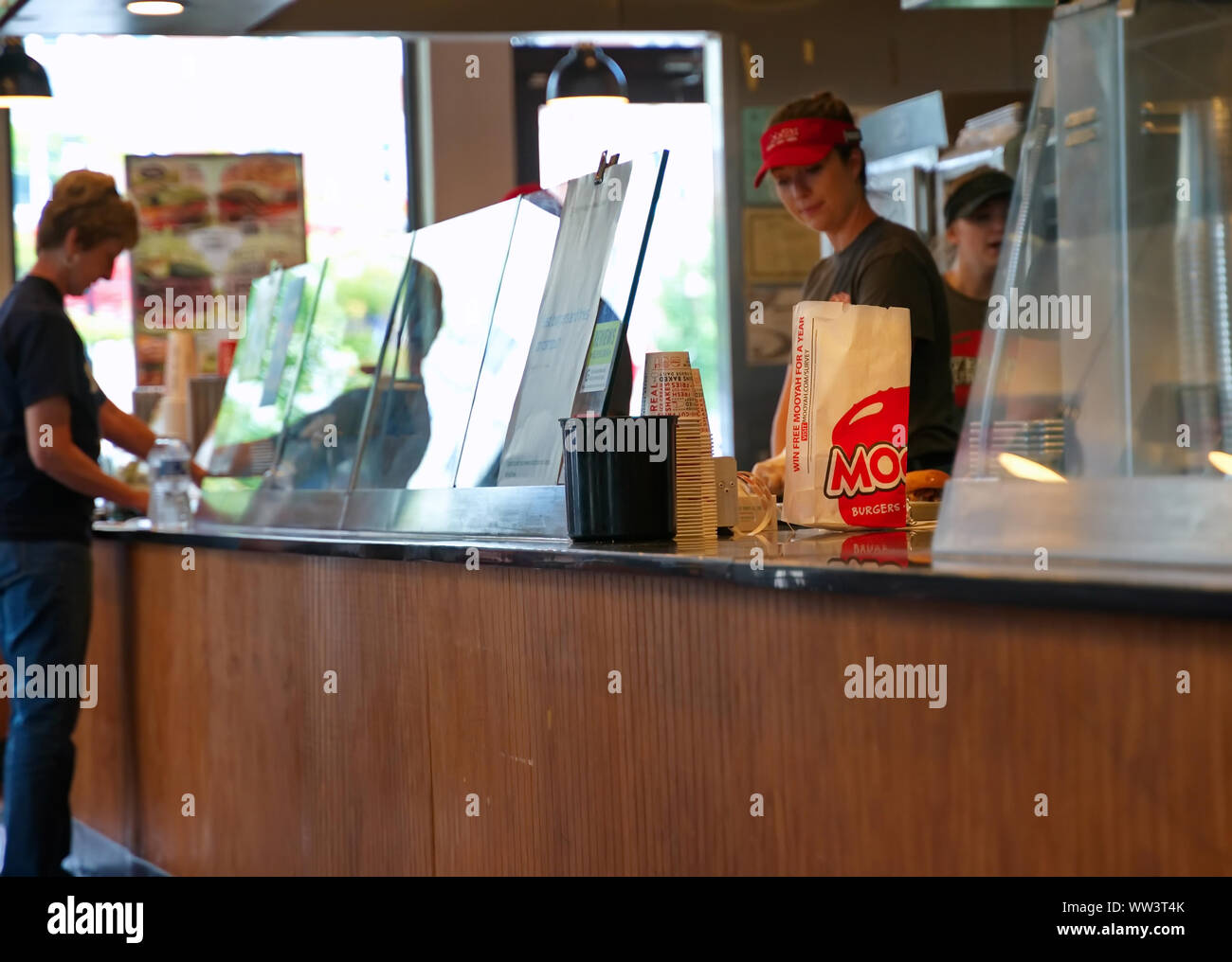 Take out counter hi-res stock photography and images - Alamy