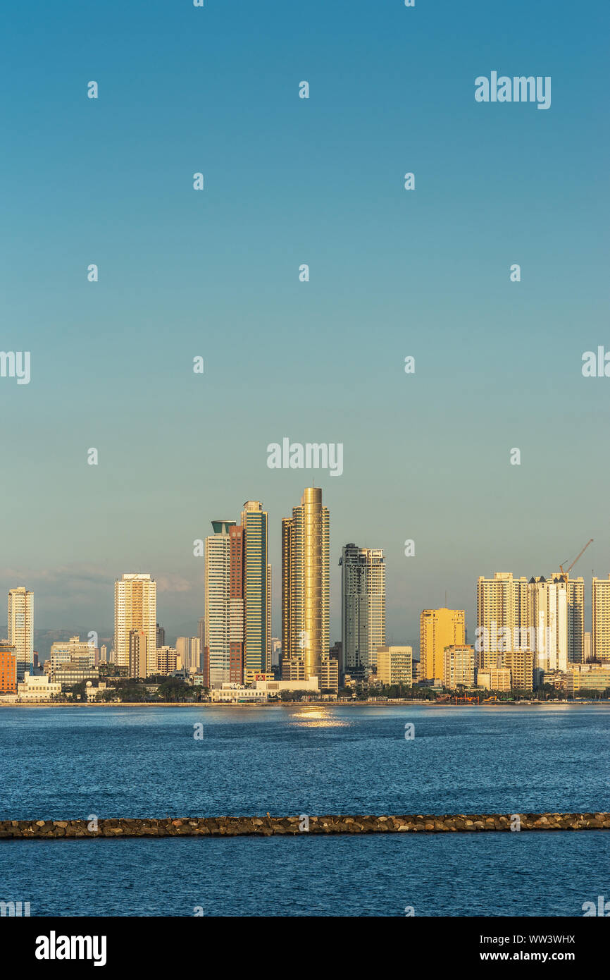 Port of manila hi-res stock photography and images - Alamy