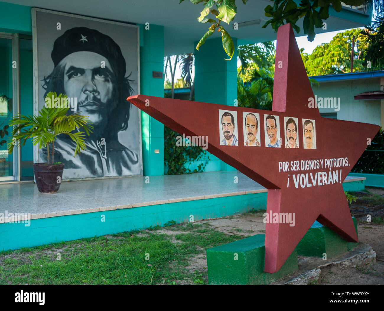 Cuban revolutionarys hi-res stock photography and images - Alamy