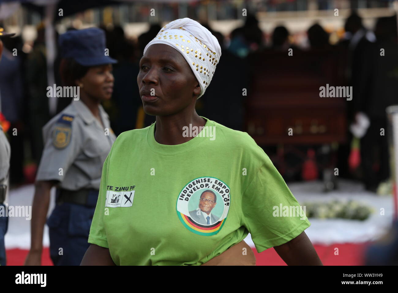 News Funeral Zimbabwe High Resolution Stock Photography and Images - Alamy