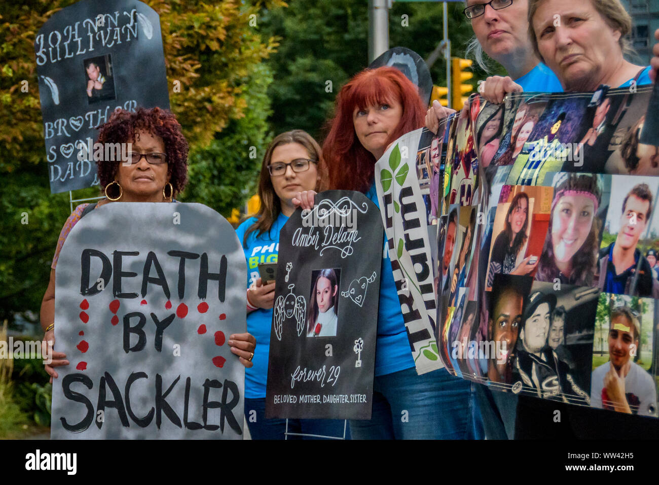 Purdue pharma protest hi-res stock photography and images - Alamy