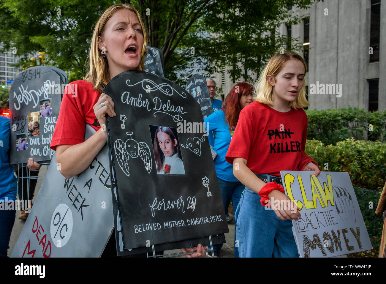 Sackler protest hi-res stock photography and images - Alamy