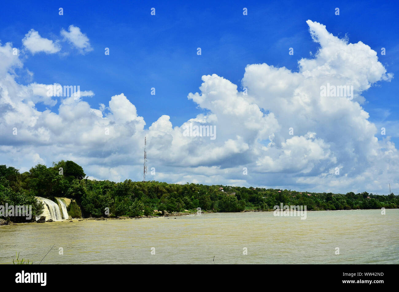 Toroan waterfall hi-res stock photography and images - Alamy
