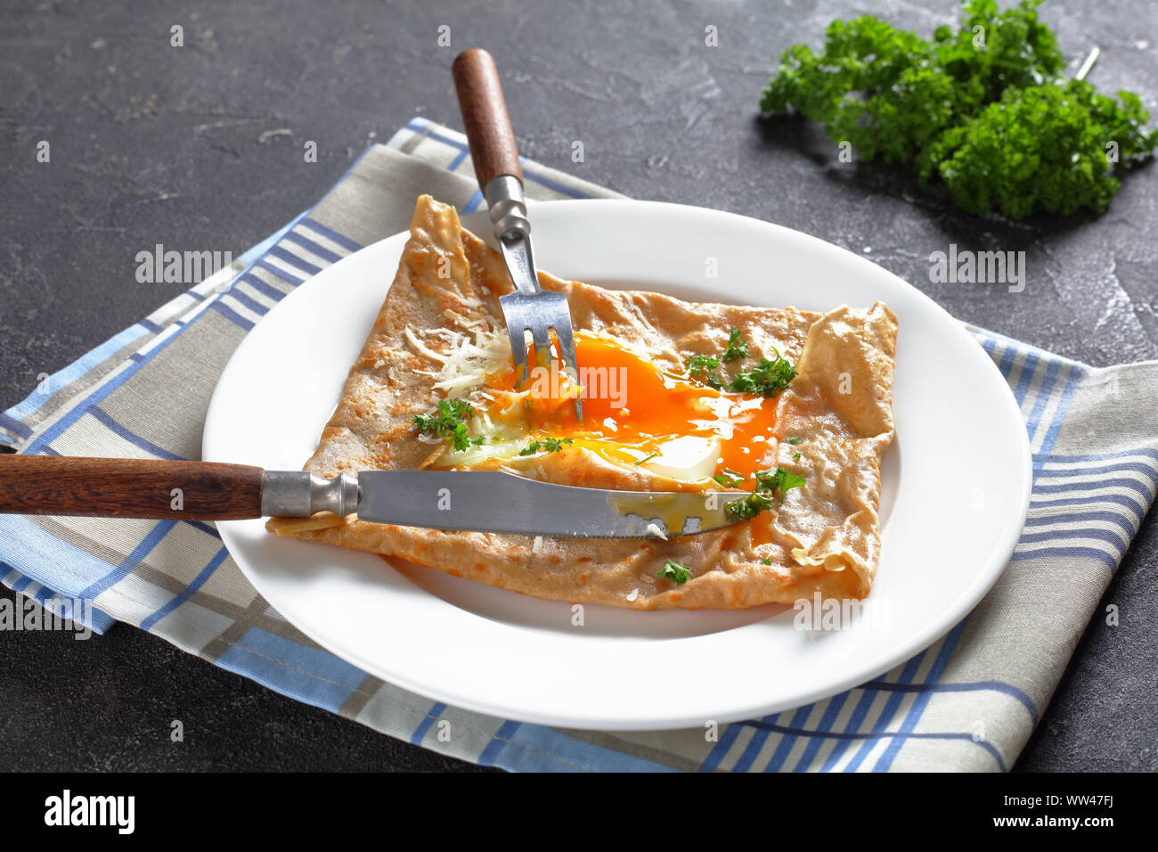 Galettes ham hi-res stock photography and images - Alamy