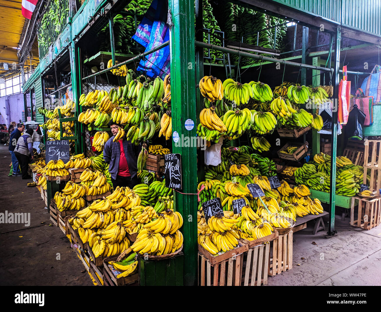 Granada fruit store hi-res stock photography and images - Alamy