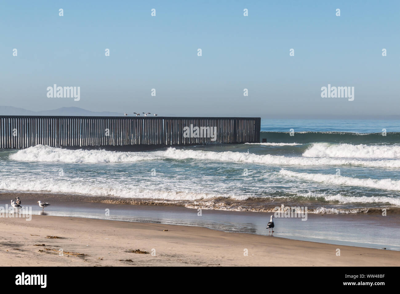 Border in tijuana mexico hi-res stock photography and images - Alamy