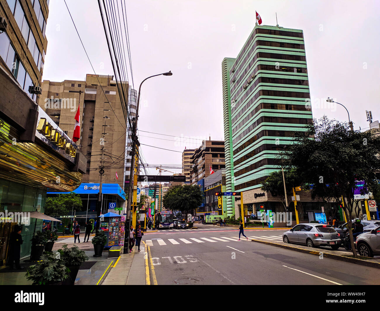 Miraflores one with his parque Kennedy in Lima Peru, most visit by ...