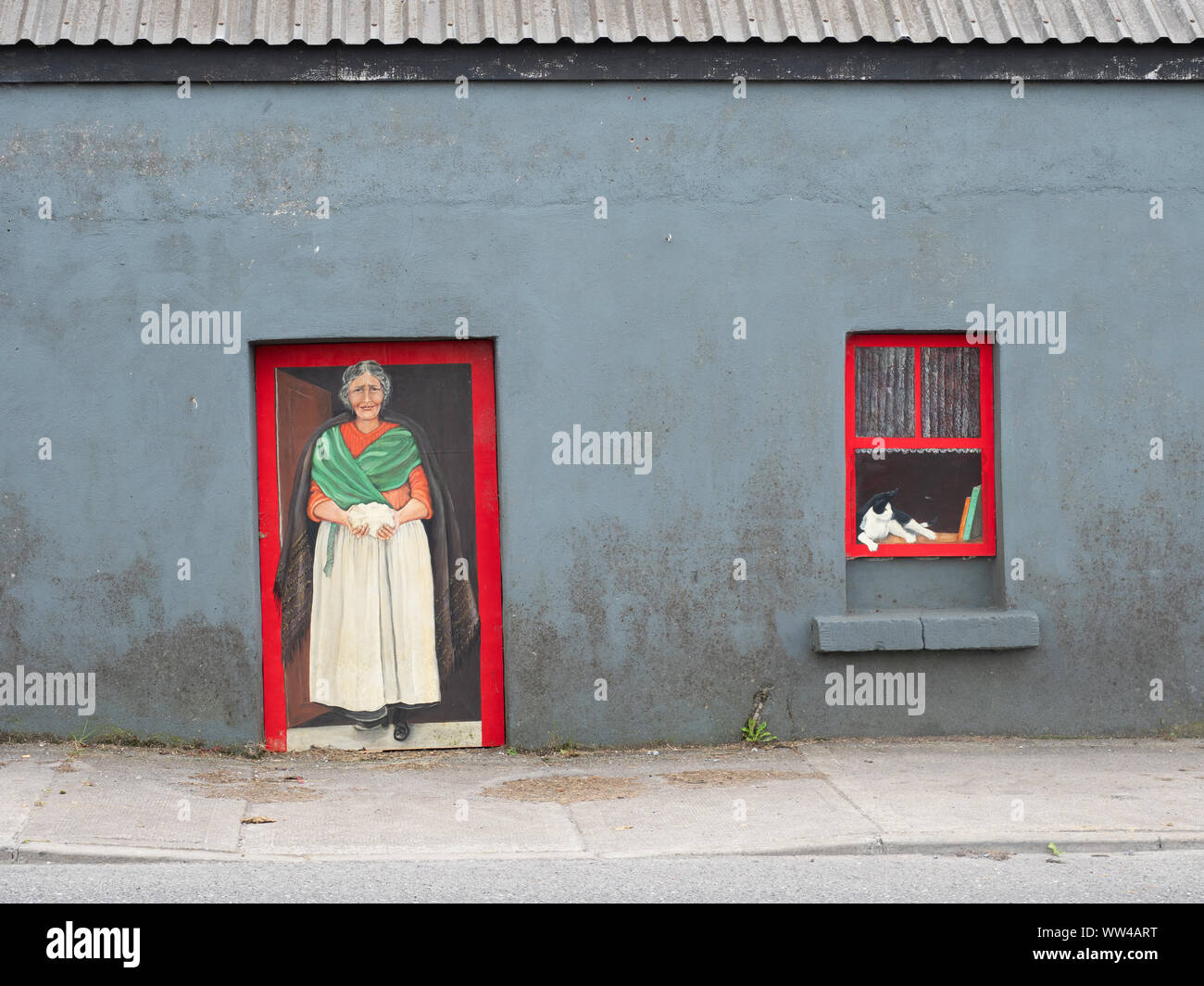 Irish cottage windows hi-res stock photography and images - Alamy