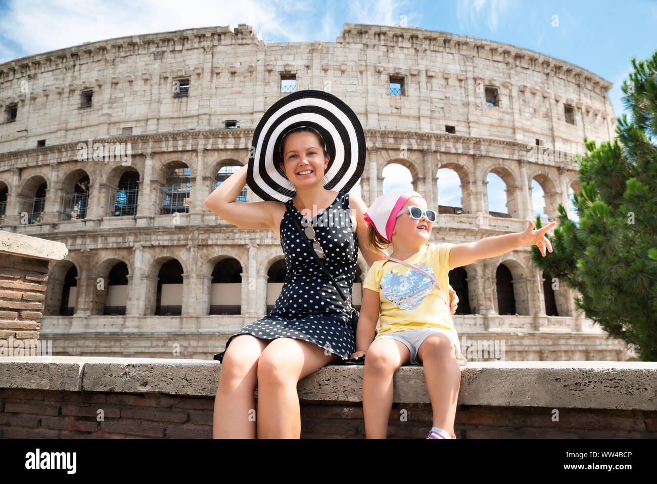 Roman mother and daughter hi-res stock photography and images - Alamy