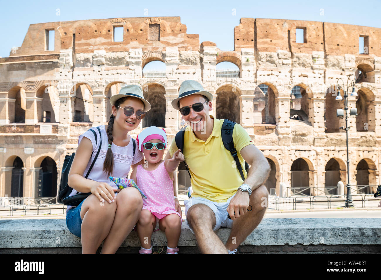 Rome tourist family hi-res stock photography and images - Alamy