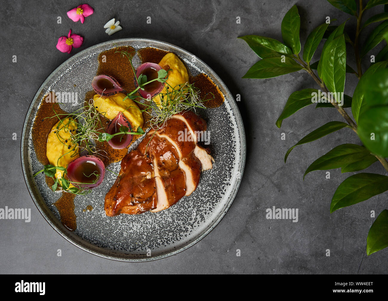Chicken thighs greens hi-res stock photography and images - Alamy