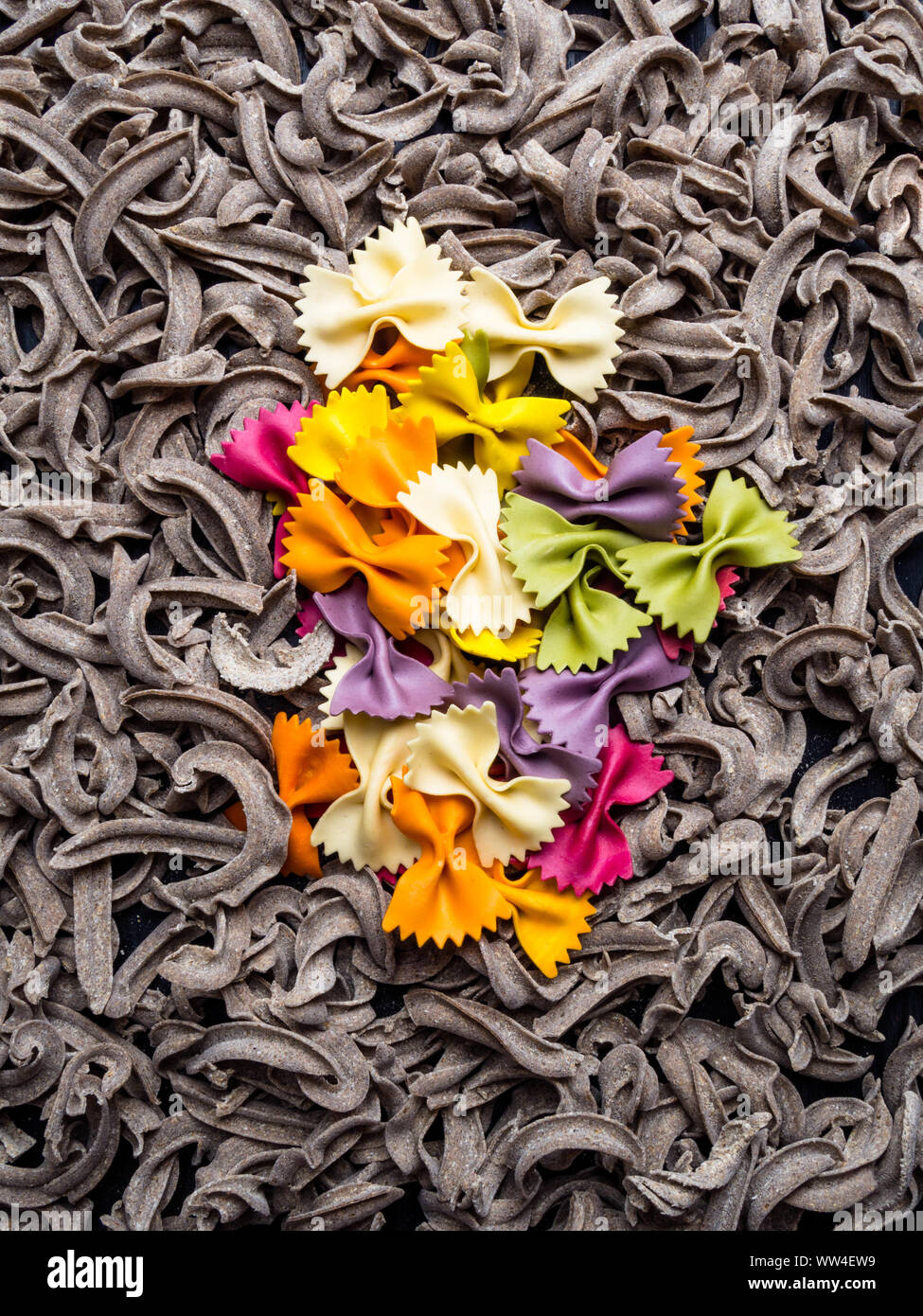 Whole wheat pasta bows hi-res stock photography and images - Alamy