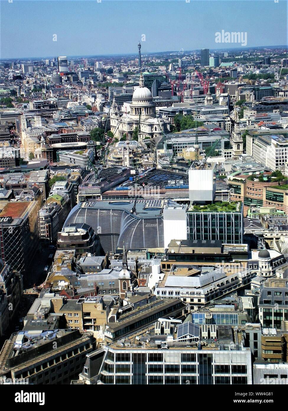 London bridge aerial hi-res stock photography and images - Alamy