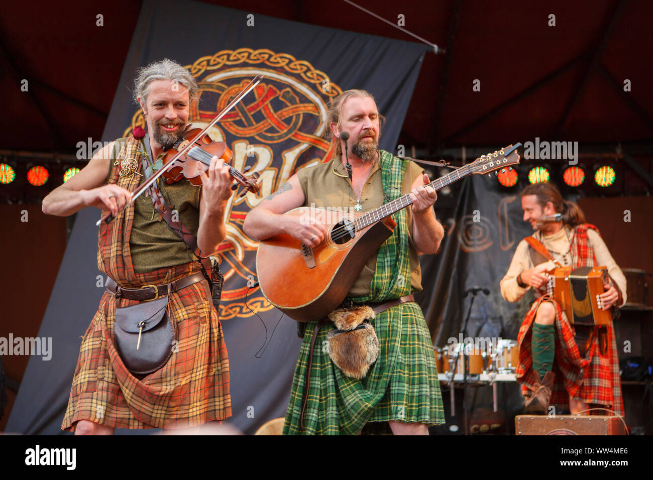 Scottish musicians hi-res stock photography and images - Alamy