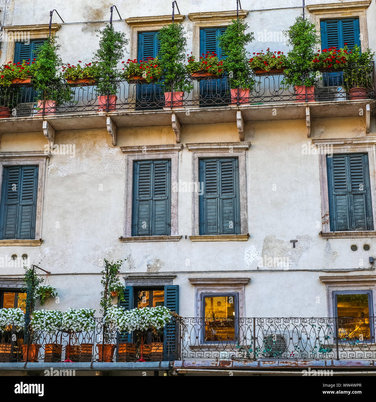 windows in the facades of ancient Venetian houses Stock Photo - Alamy