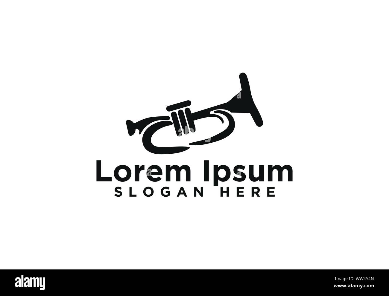 Medieval trumpets hi-res stock photography and images - Alamy