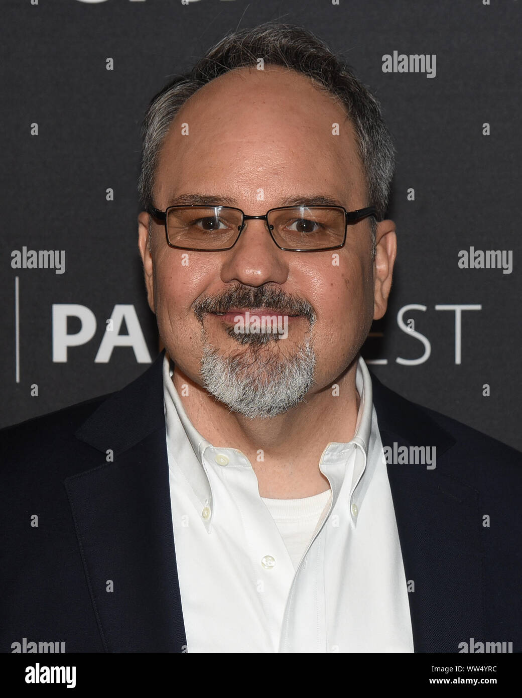 Bob hearts abishola hi-res stock photography and images - Alamy