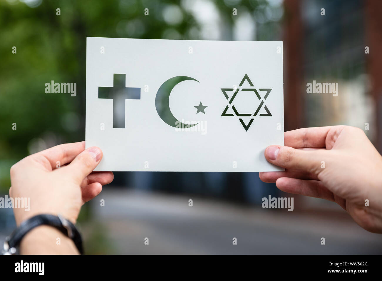 Religion symbols hi-res stock photography and images - Alamy