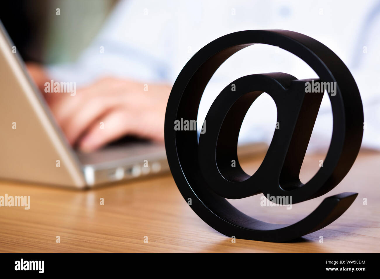 Check symbol hi-res stock photography and images - Alamy