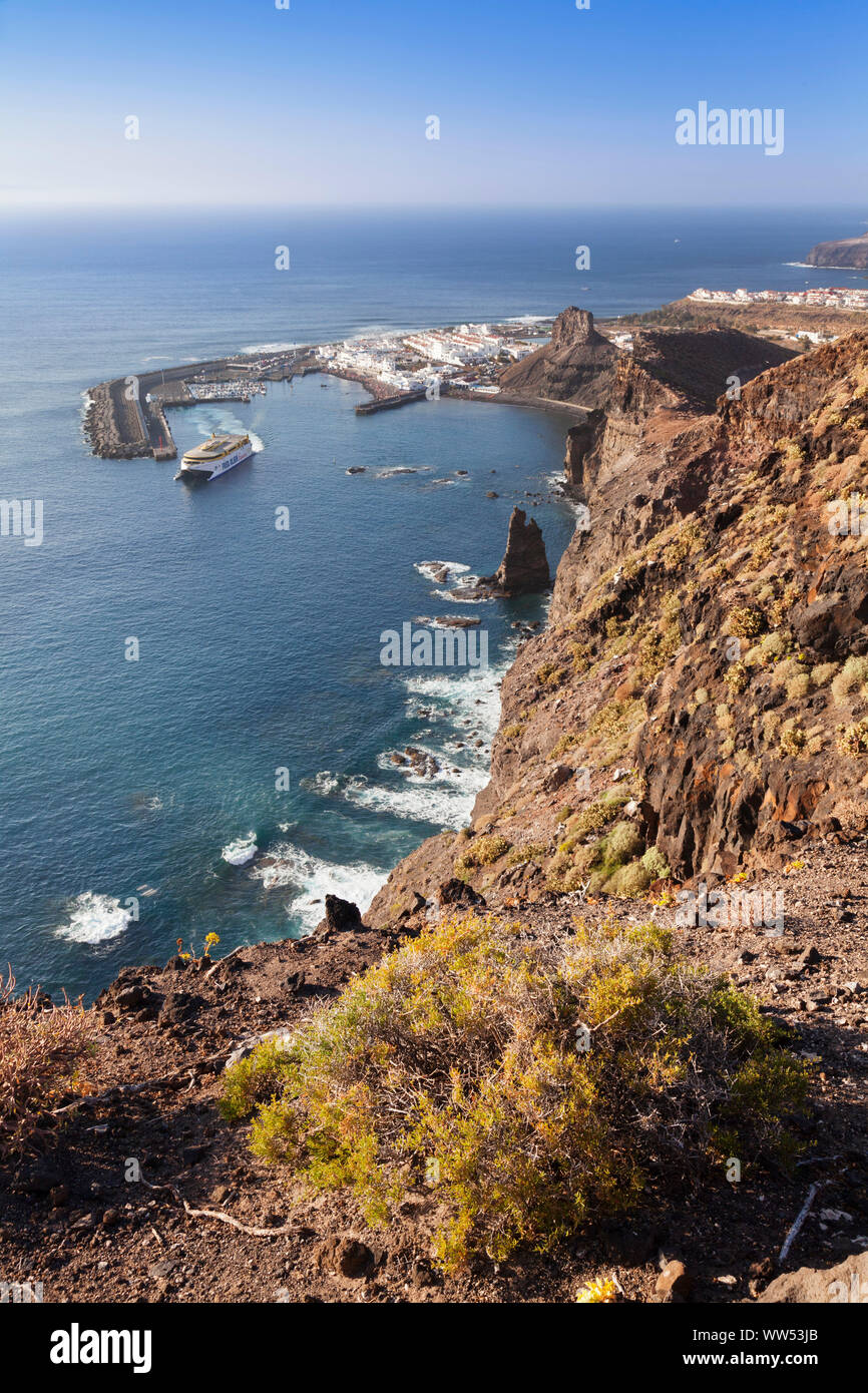 Puerto de ferries hi-res stock photography and images - Alamy