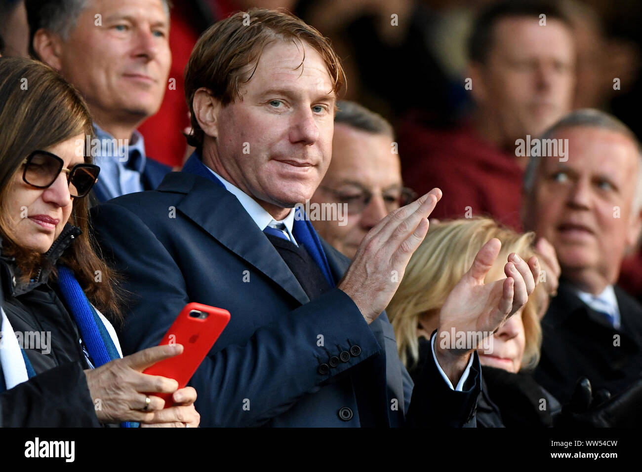 Michael eisner hi-res stock photography and images - Alamy