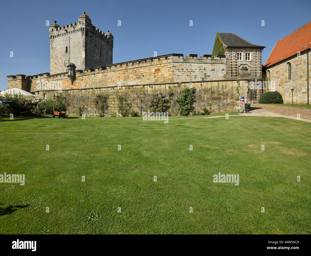 German castle grounds hi-res stock photography and images - Alamy