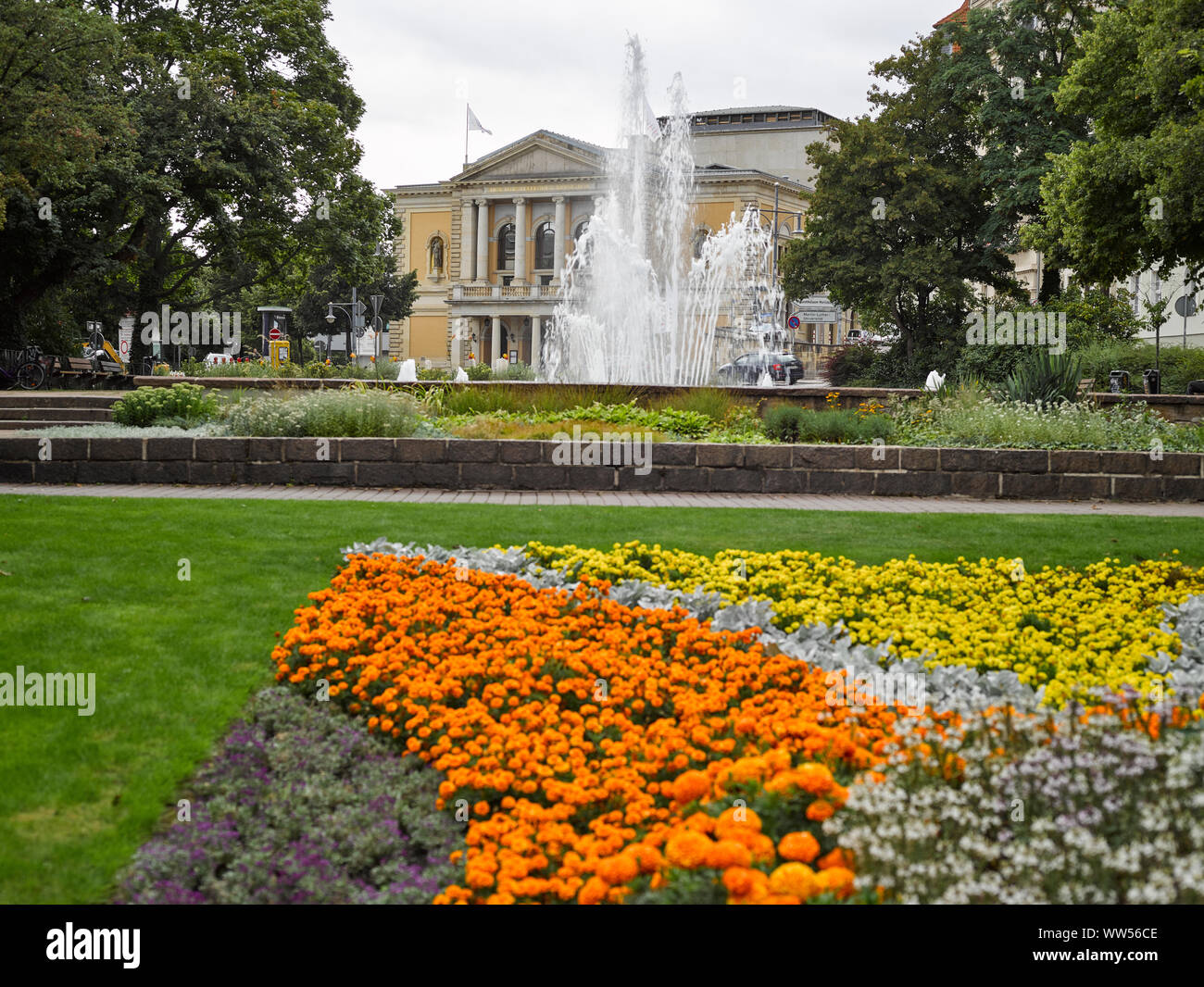 Park with fountain and opera house behind it Stock Photo - Alamy
