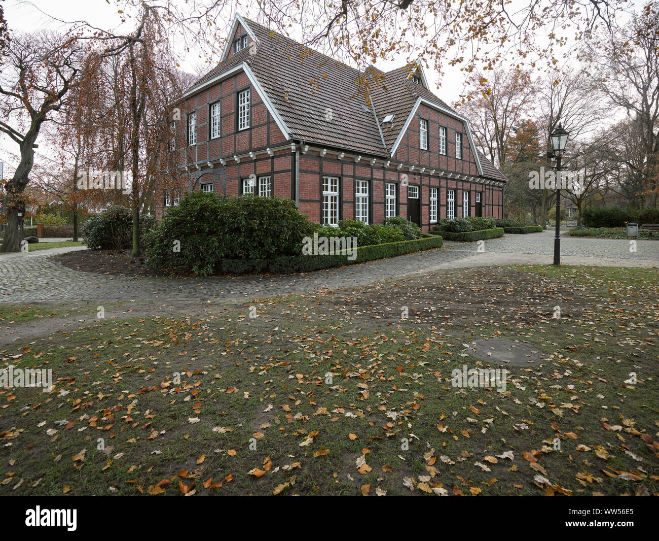 Half-timbered building with red clinker Stock Photo - Alamy