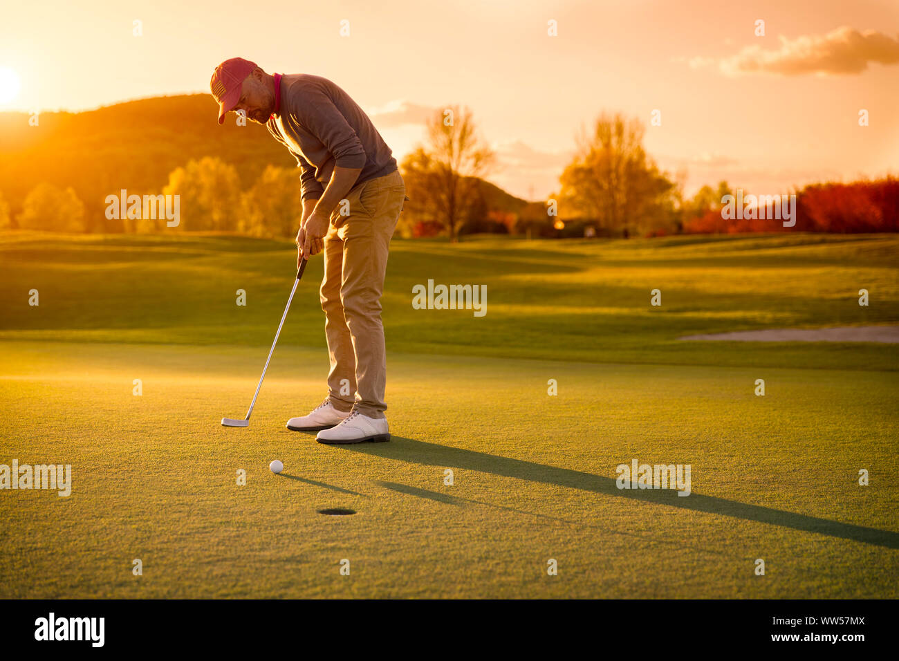 Empty fairway hi-res stock photography and images - Alamy