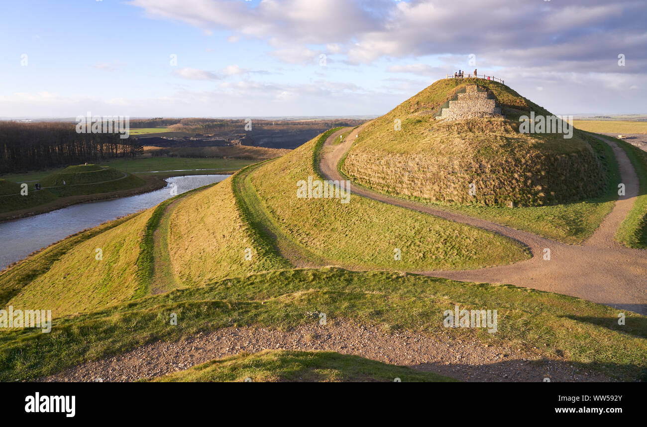 SHOTTON, NORTHUMBERLAND, ENGLAND, UK - DECEMBER 31, 2017: Tourists at ...