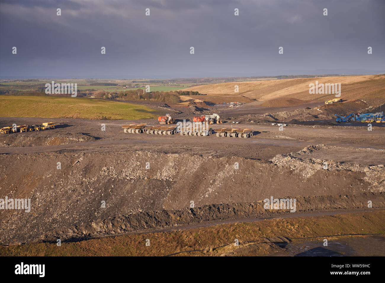 Open cast coal mine uk hi-res stock photography and images - Alamy