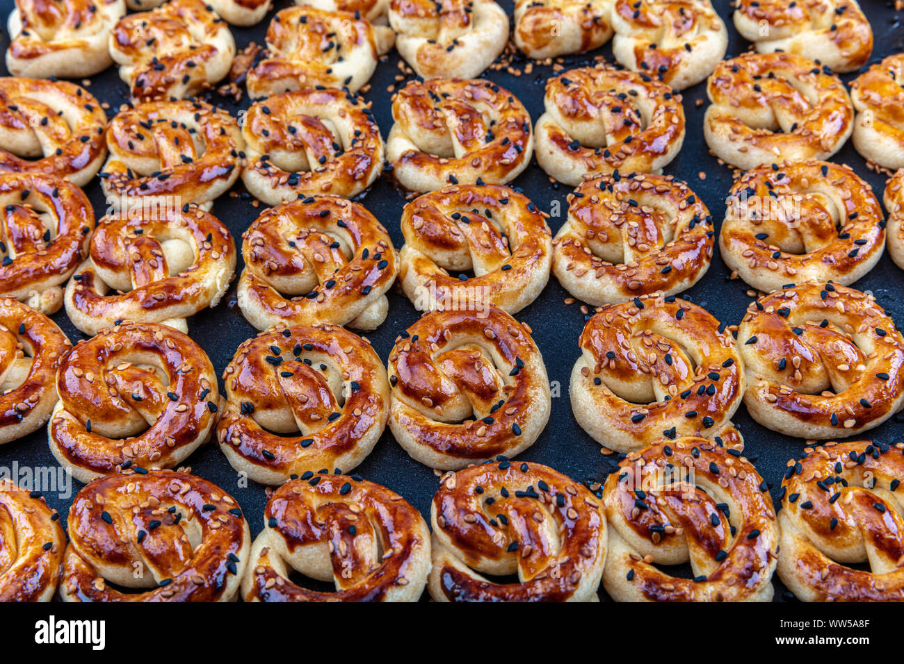 Karışık tuzlu börek, pastane, fırın ürünleri Stock Photo - Alamy