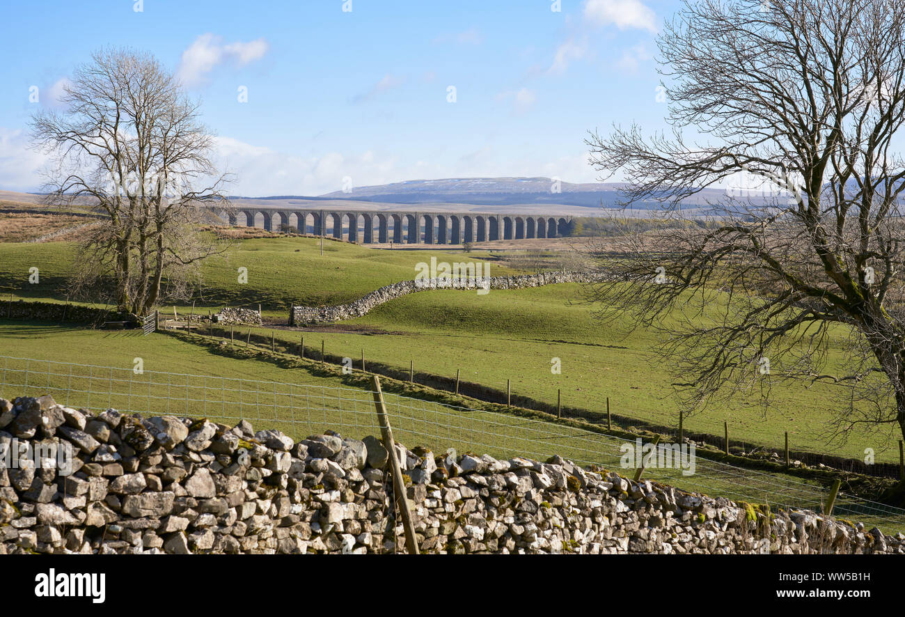 The Ribblehead Viaduct bridge crossing through the Yorkshire Dales ...
