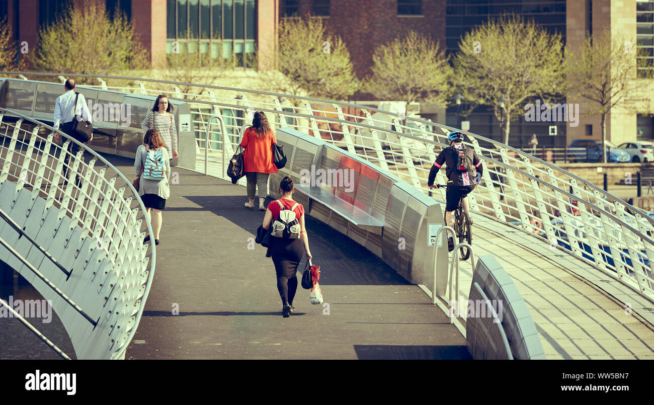Newcastle people sun hi-res stock photography and images - Alamy