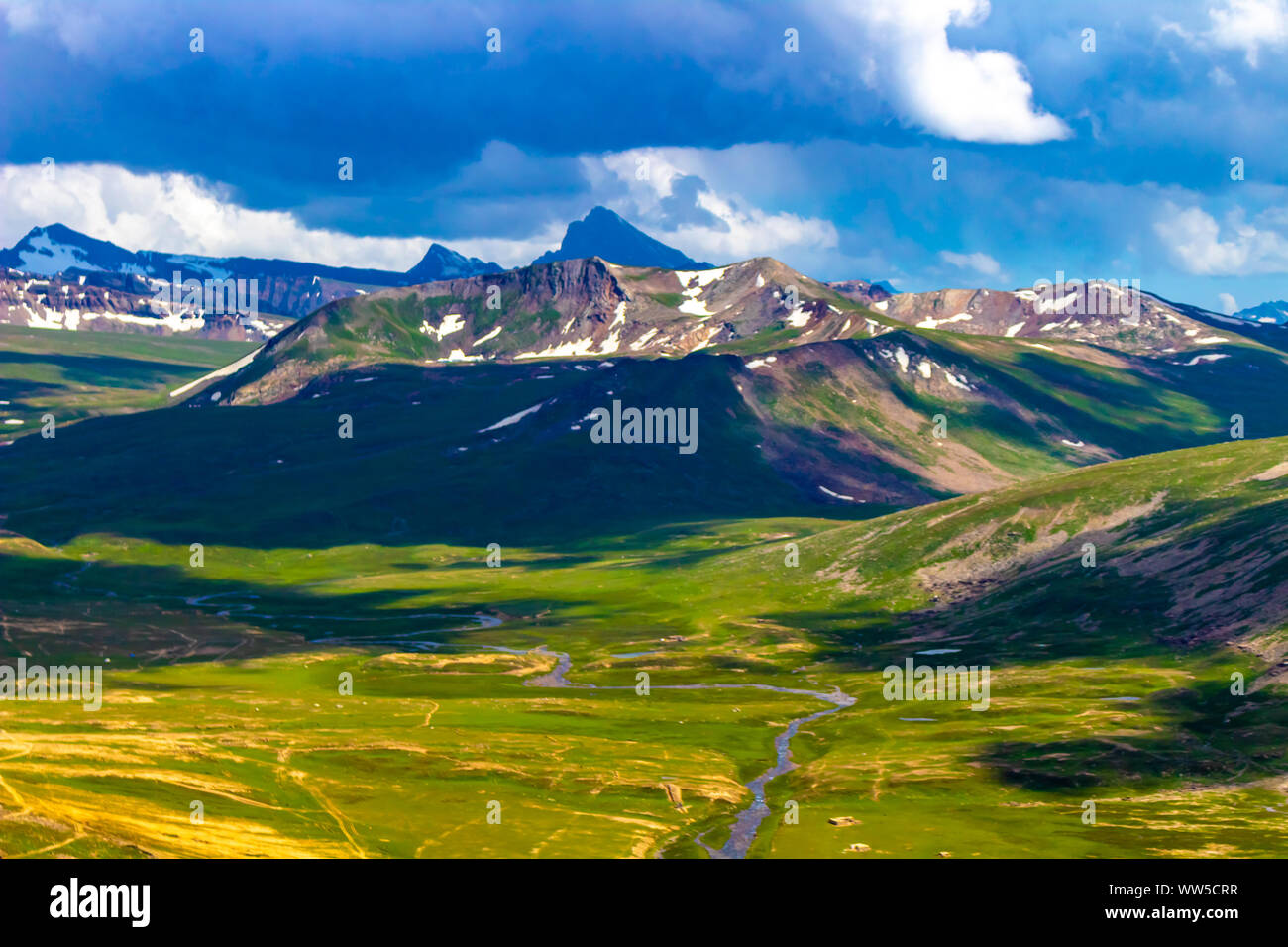 Pakistan babusar pass hi-res stock photography and images - Alamy