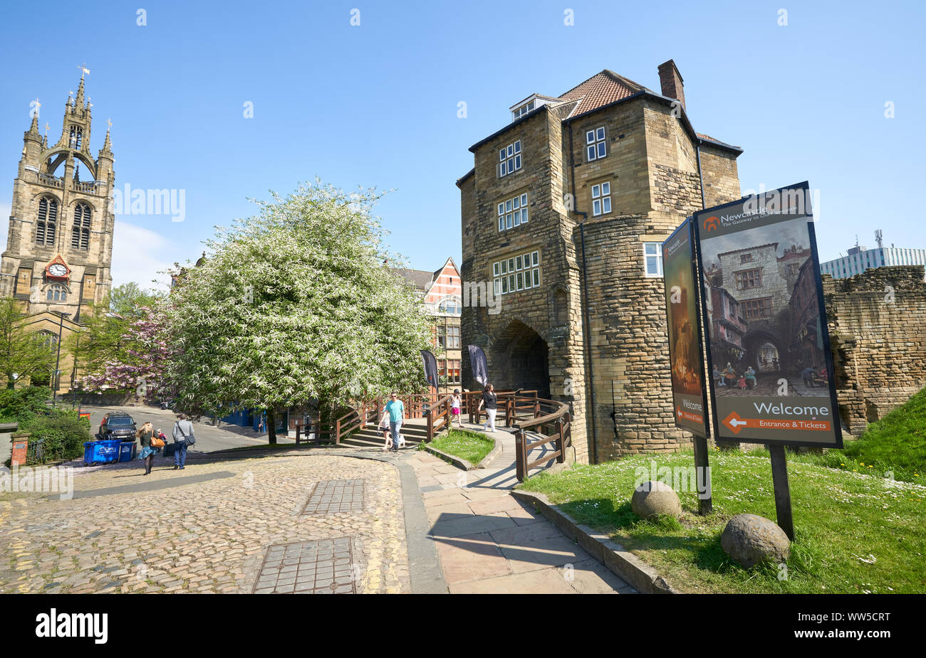 NEWCASTLE UPON TYNE, ENGLAND, UK - MAY 08, 2018: Tourists standing ...