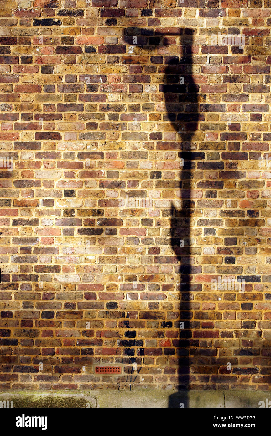 Brick wall exterior lighting hi-res stock photography and images - Alamy