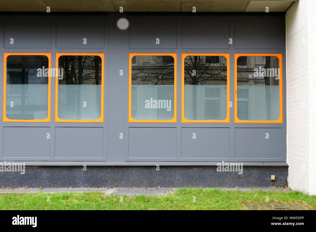 Photography of modern windows of a building Stock Photo - Alamy