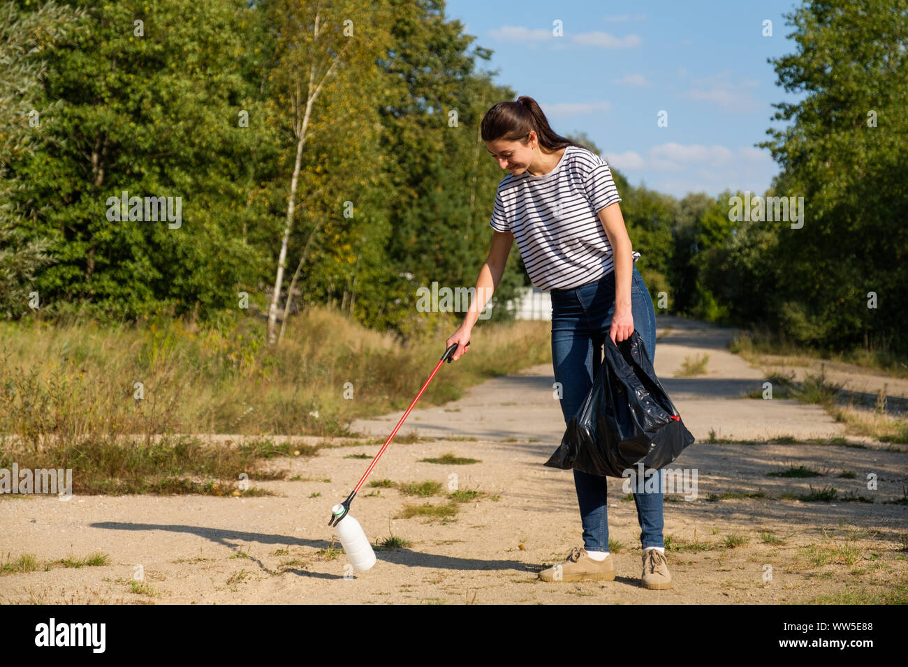 Plastic pile waste picker hi-res stock photography and images - Alamy