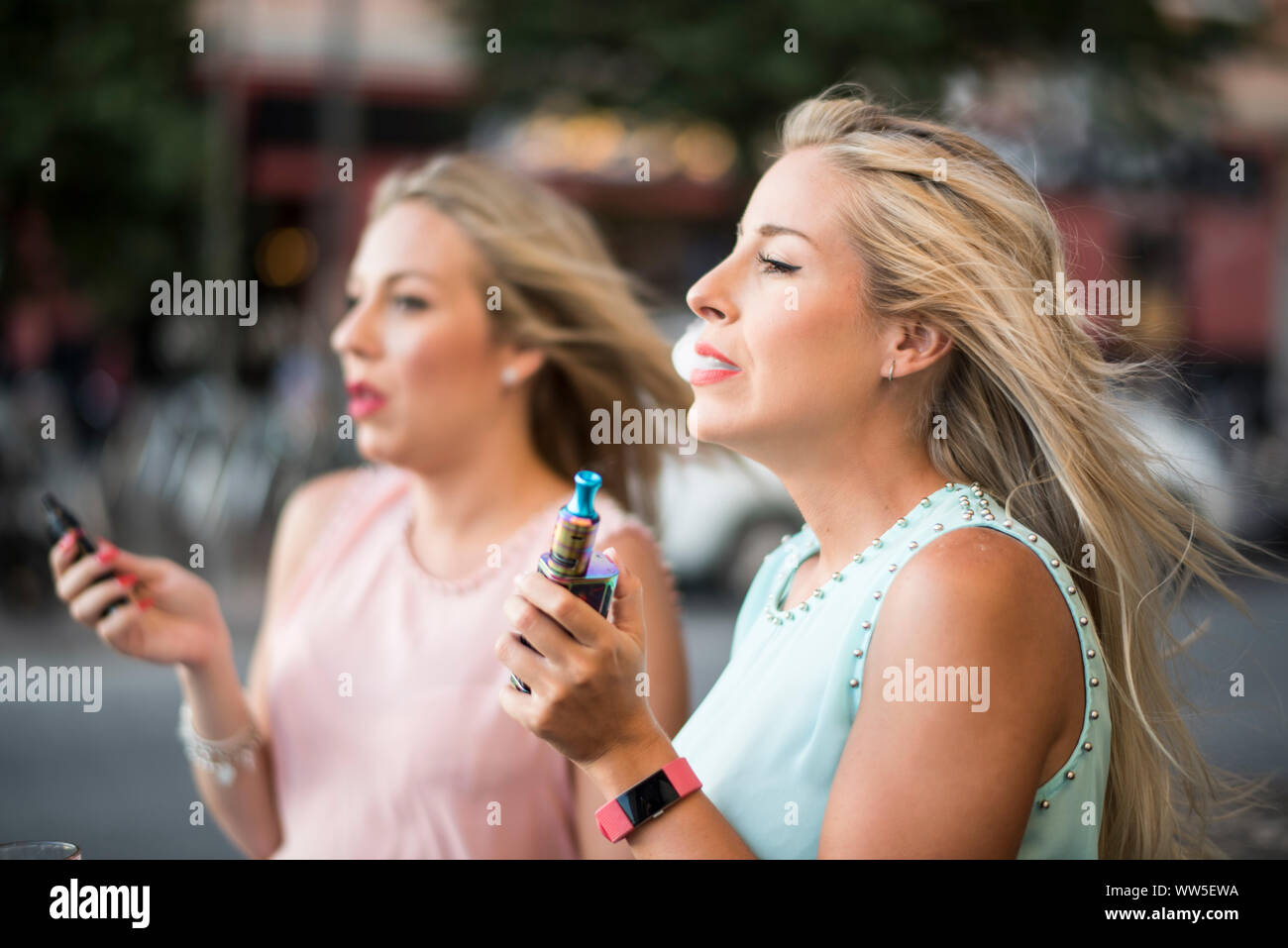 Steam vaporizer hi-res stock photography and images - Alamy
