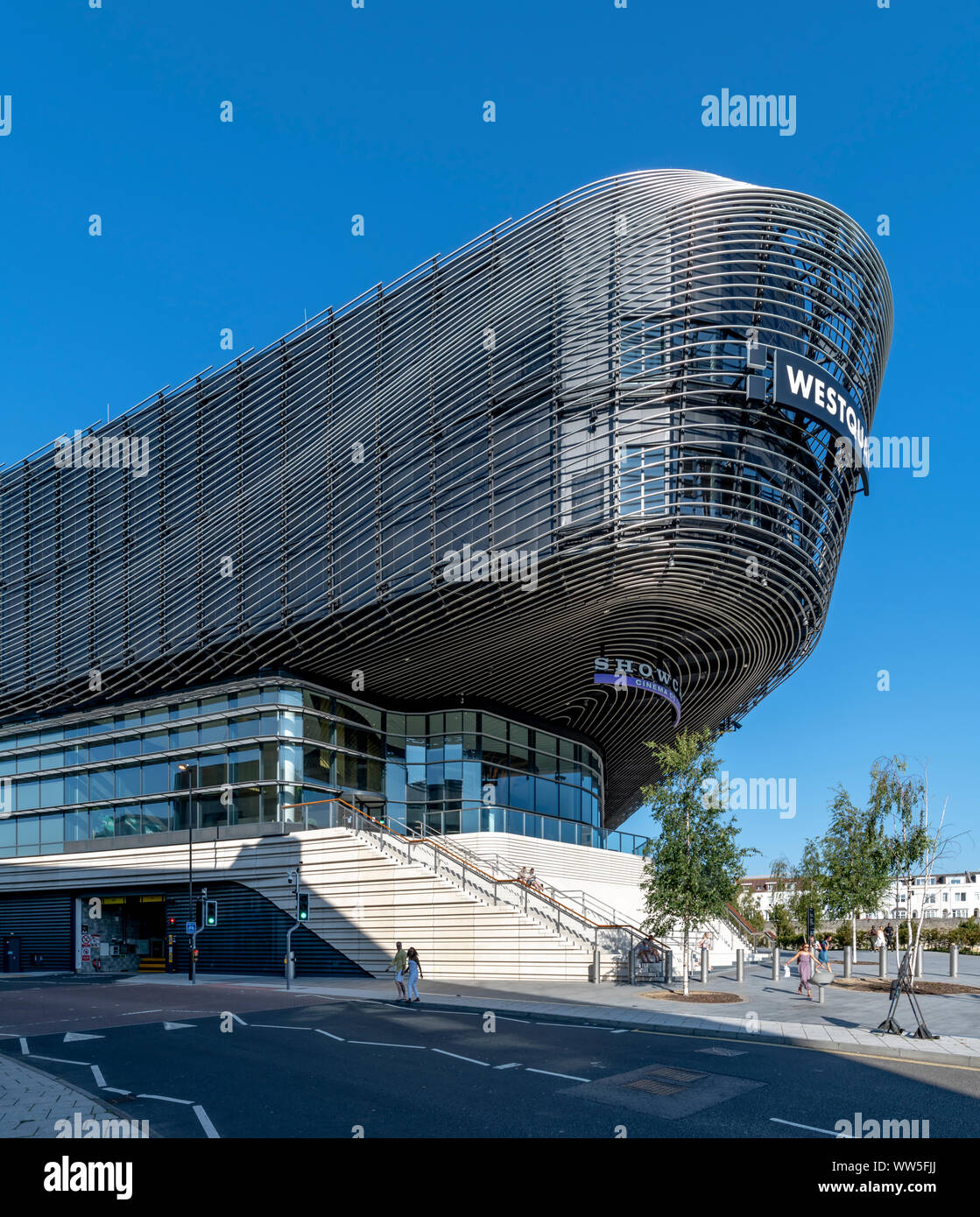 West Quay shopping centre with Showcase Cinema above. Southampton ...