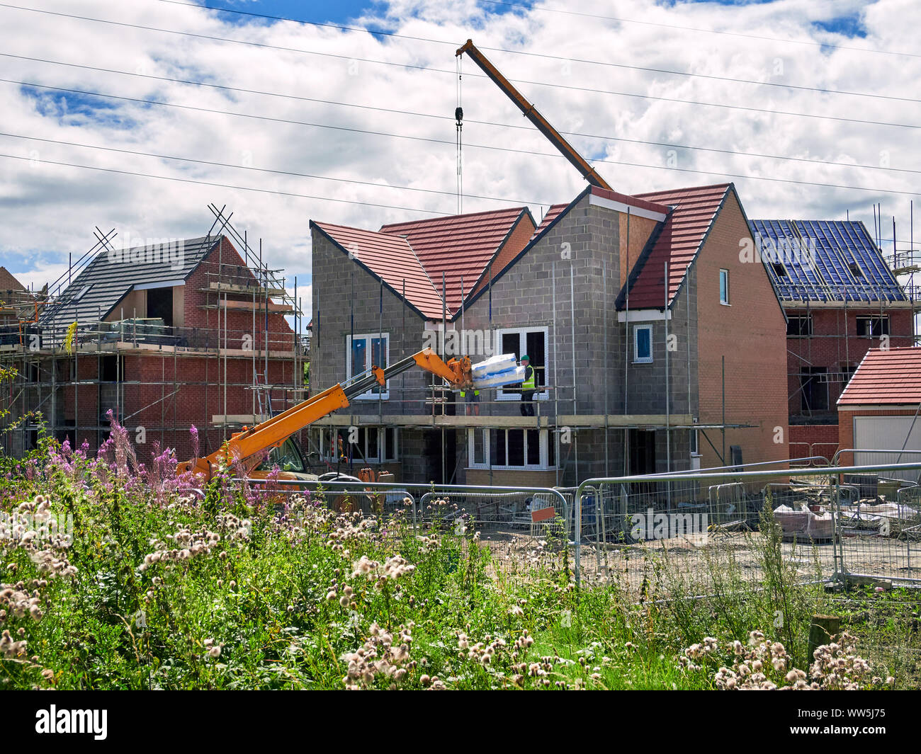 Newly built homes in a residential estate in England Stock Photo - Alamy