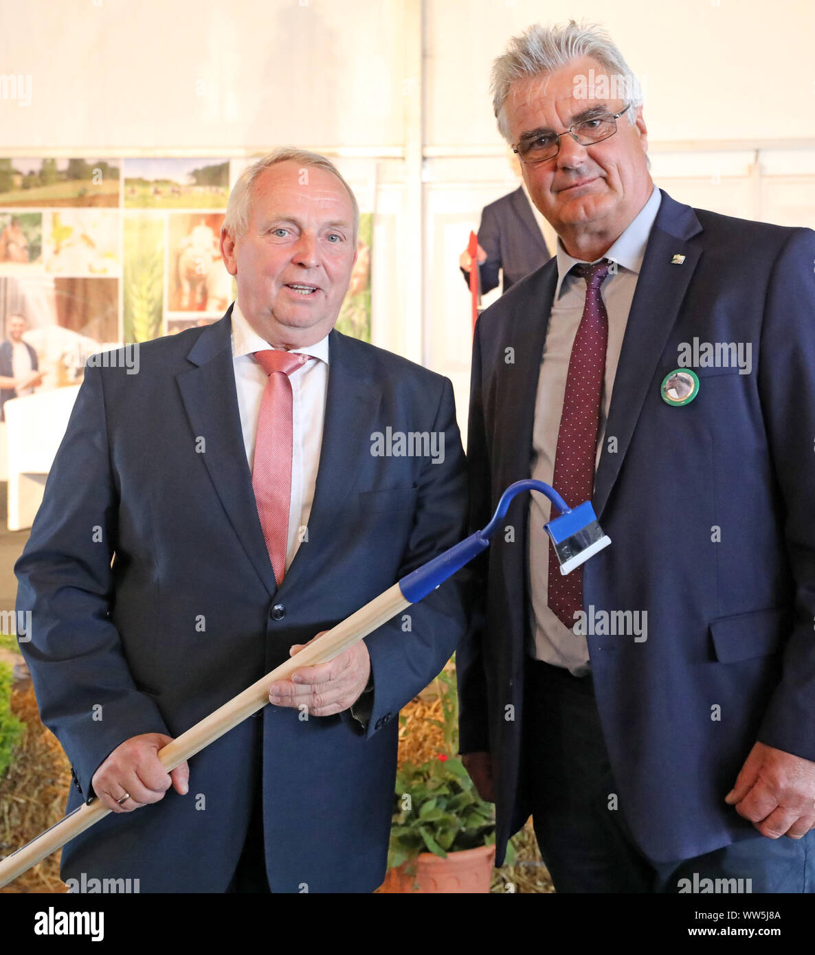 Mecklenburg, Germany. 13th Sep, 2019. Till Backhaus (SPD, l), Minister ...