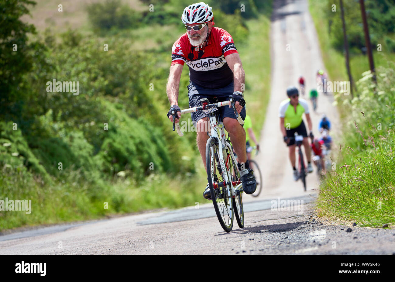 Group of older cyclists hi-res stock photography and images - Alamy
