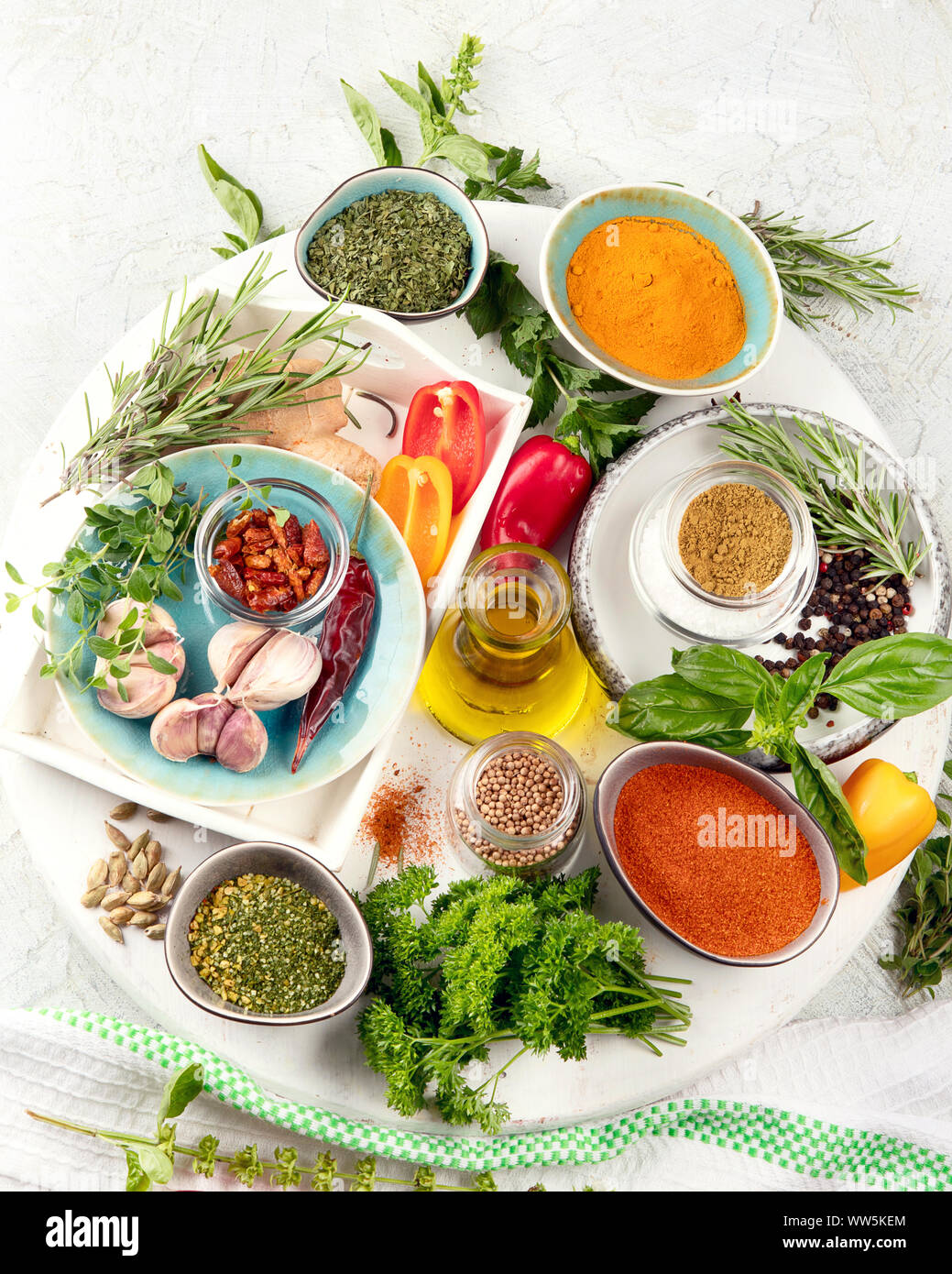 Fresh and dried herbs and spices. Cooking, healthy eating concept. Top ...