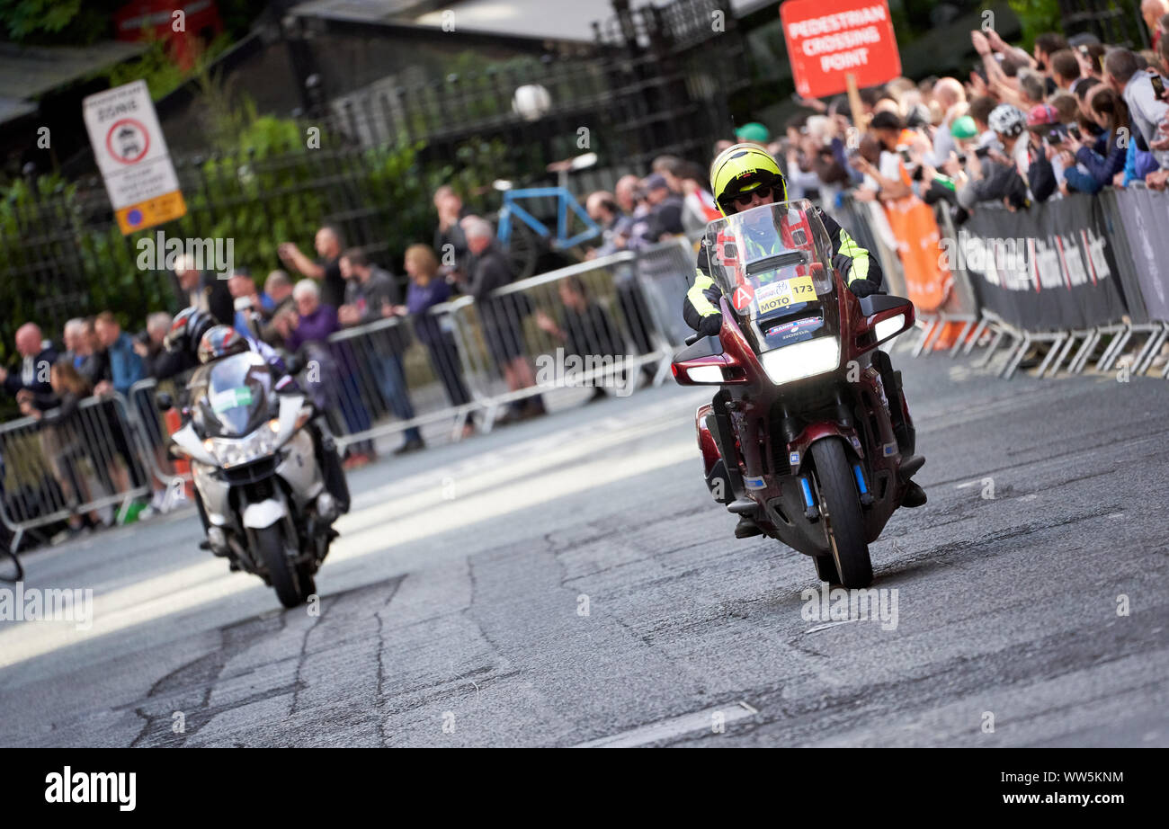 Caution cycle race hi-res stock photography and images - Alamy