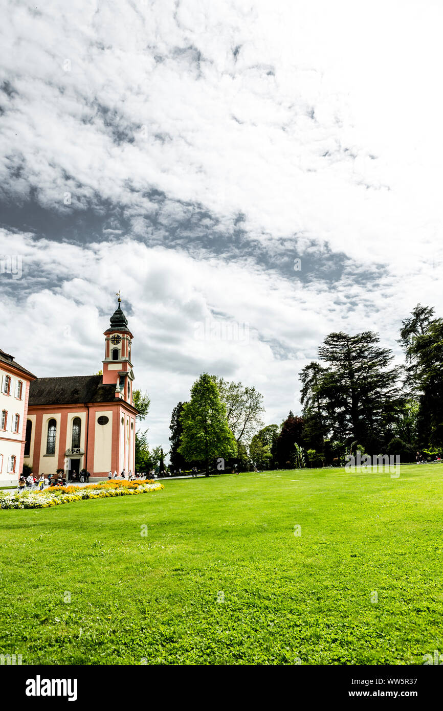 Empty castle grounds hi-res stock photography and images - Alamy